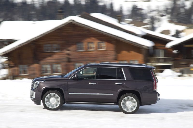 Cadillac Escalade IV 6.2 V8 (420 Hp) AWD Automatic